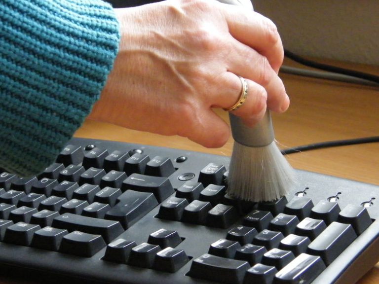 Langkah-langkah Cara Perawatan Komputer Agar Awet dan Terjaga